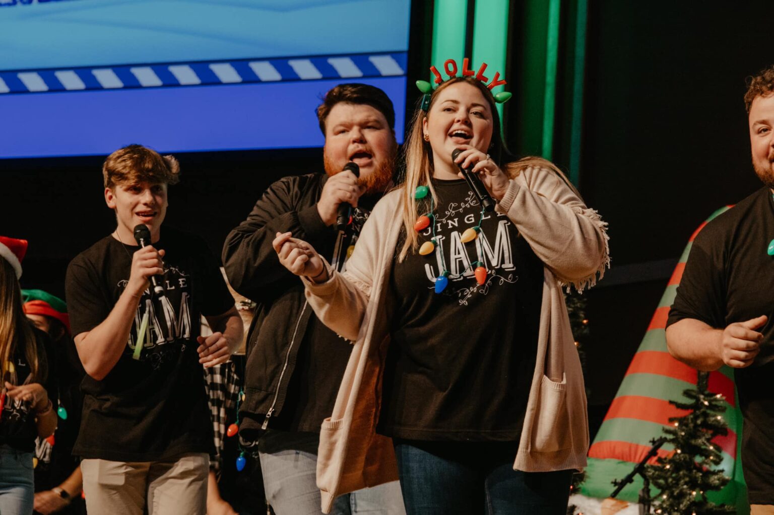 15 Creative Decor Ideas for Your Next Jingle Jam | Think Orange